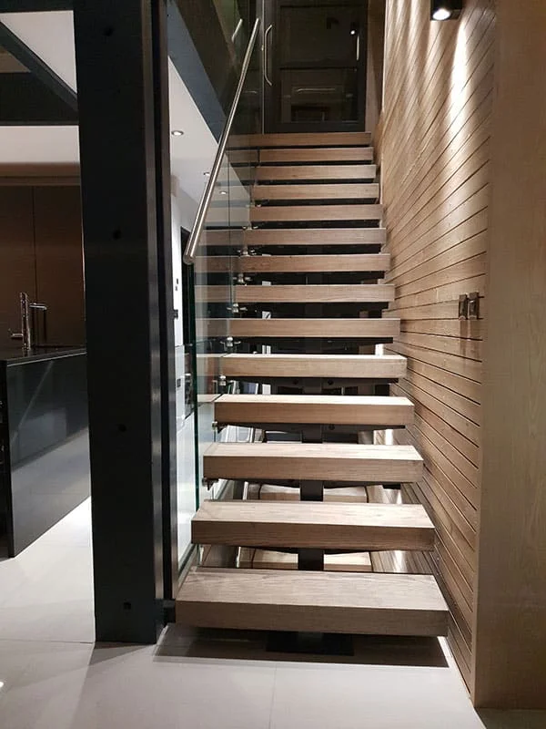 Elegant Single Staircase How To Decorate A Staircase Wall Love